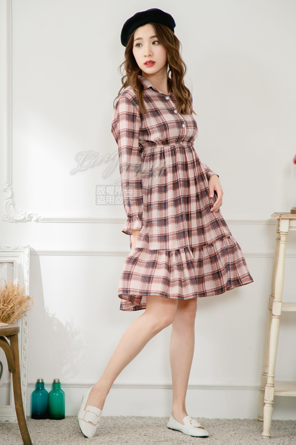 lingling A3942-02不退流行細格紋襯衫領腰鬆緊下擺荷葉邊洋裝(唯美磚咖格) - PChome 24h購物